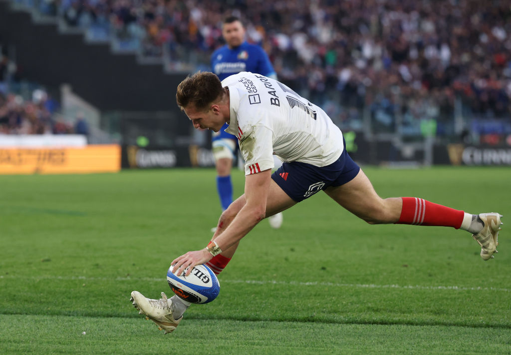 Who is Léo Barré? The French full back who had a worldie against Italy